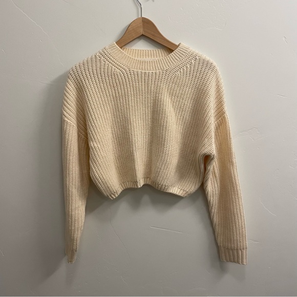Elodie | Sweaters | Elodie Cream Cropped Sweater Medium | Poshmark